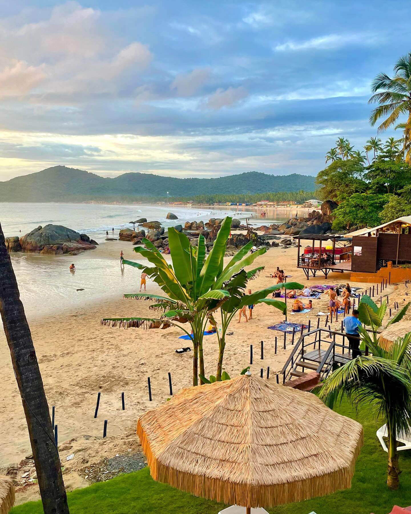 The Ultimate Goa Packing List: Essentials + Everything Else - Chalo ...